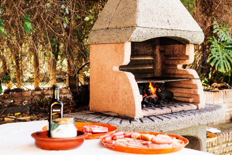Aménager coin barbecue sur terrasse : nos 5 meilleurs conseils