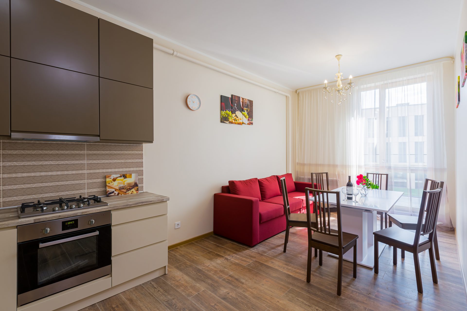 Aménagement cuisine ouverte sur salon 25m2 : nos astuces